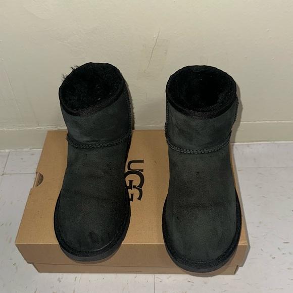 UGG | Shoes | Classic Mini Ii Uggs | Poshmark